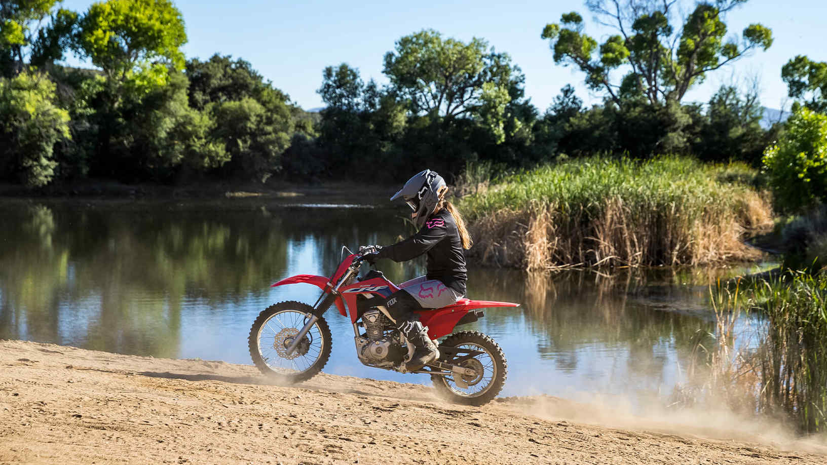 Présentation CRF125F Motocross Loisir Gamme Motos Honda
